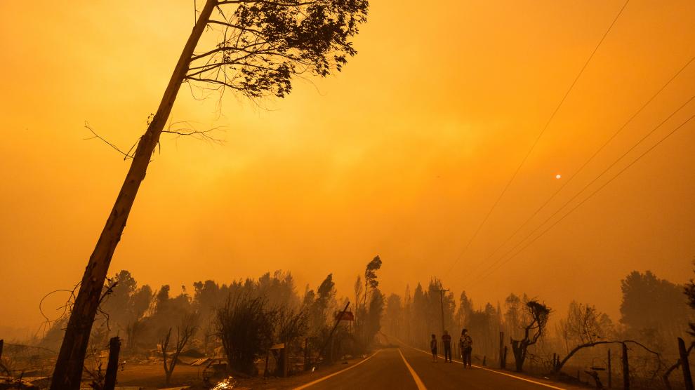 Al menos 22 muertos en los peores incendios en décadas en Chile