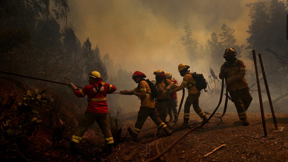 Ola de incendios en Chile: La Unión Europea despliega más de 250 bomberos