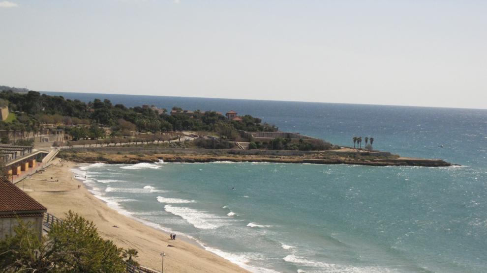 Muere ahogado un hombre en la playa del Miracle de Tarragona