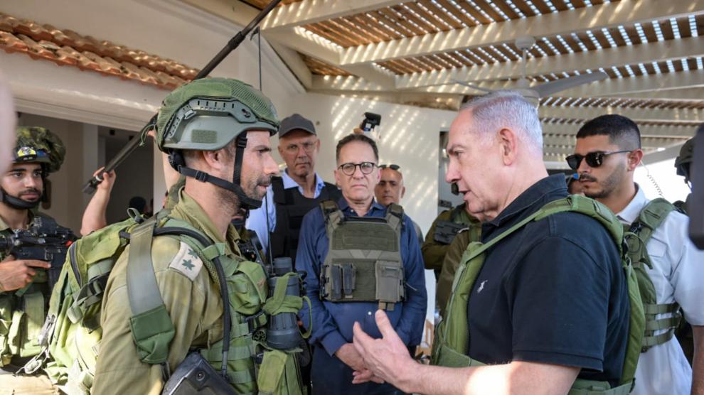 Netanyahu visita por primera vez los kibutz de Beeri y Kfar Azza en ...
