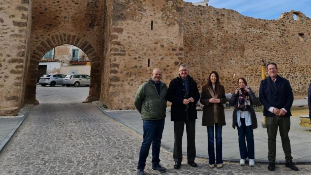 Manzanera plantea inversiones por 1,5 millones en su muralla y en ...