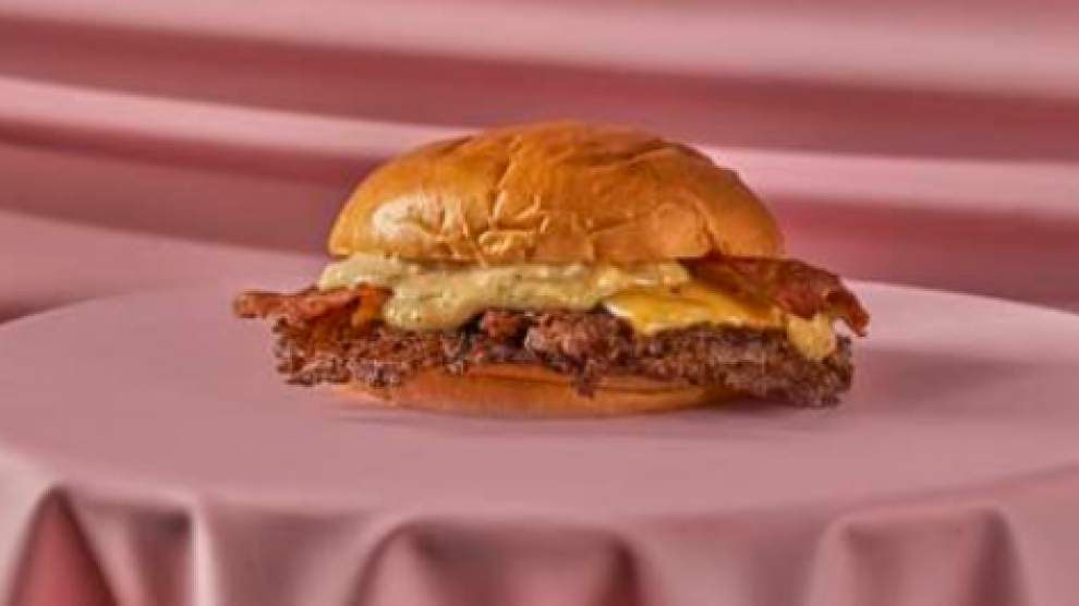 Una famosa hamburguesería en las redes sociales llega al Casco ...