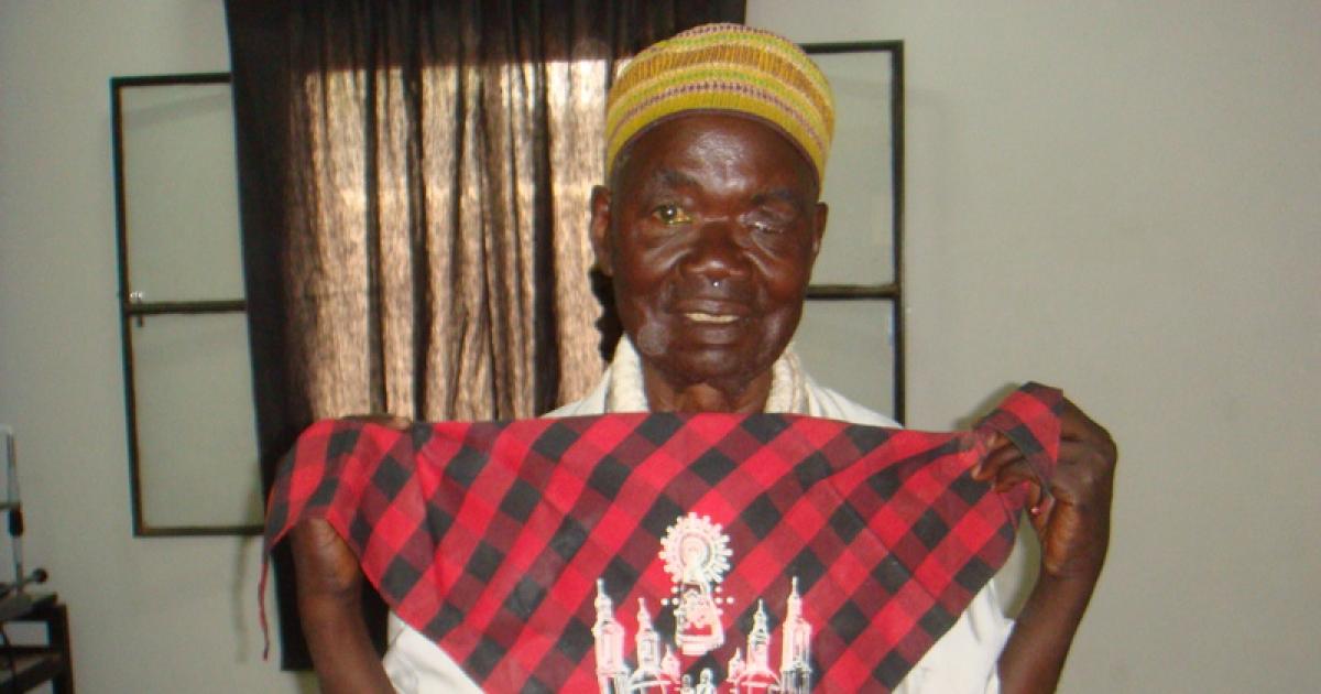 El cachirulo que devuelve la vista a los que no tienen