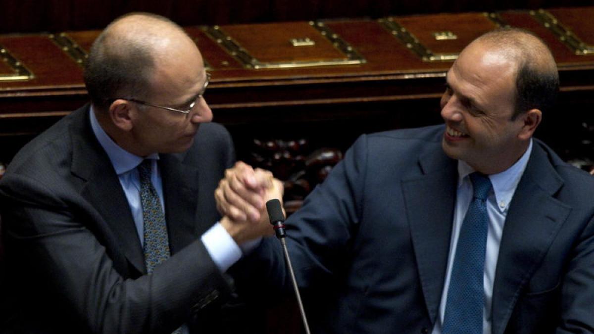 Enrico Letta consigue el "sí" definitivo y vence a Berlusconi