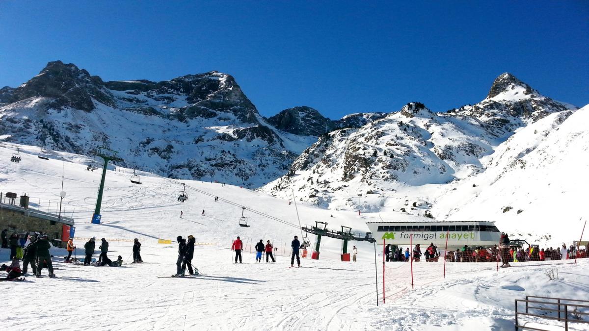 Aramón ofrece un autobús que une Madrid con la estación de esquí de ...