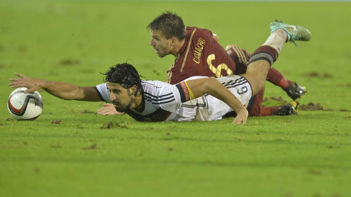 El aragonés Ignacio Camacho debuta con la selección española