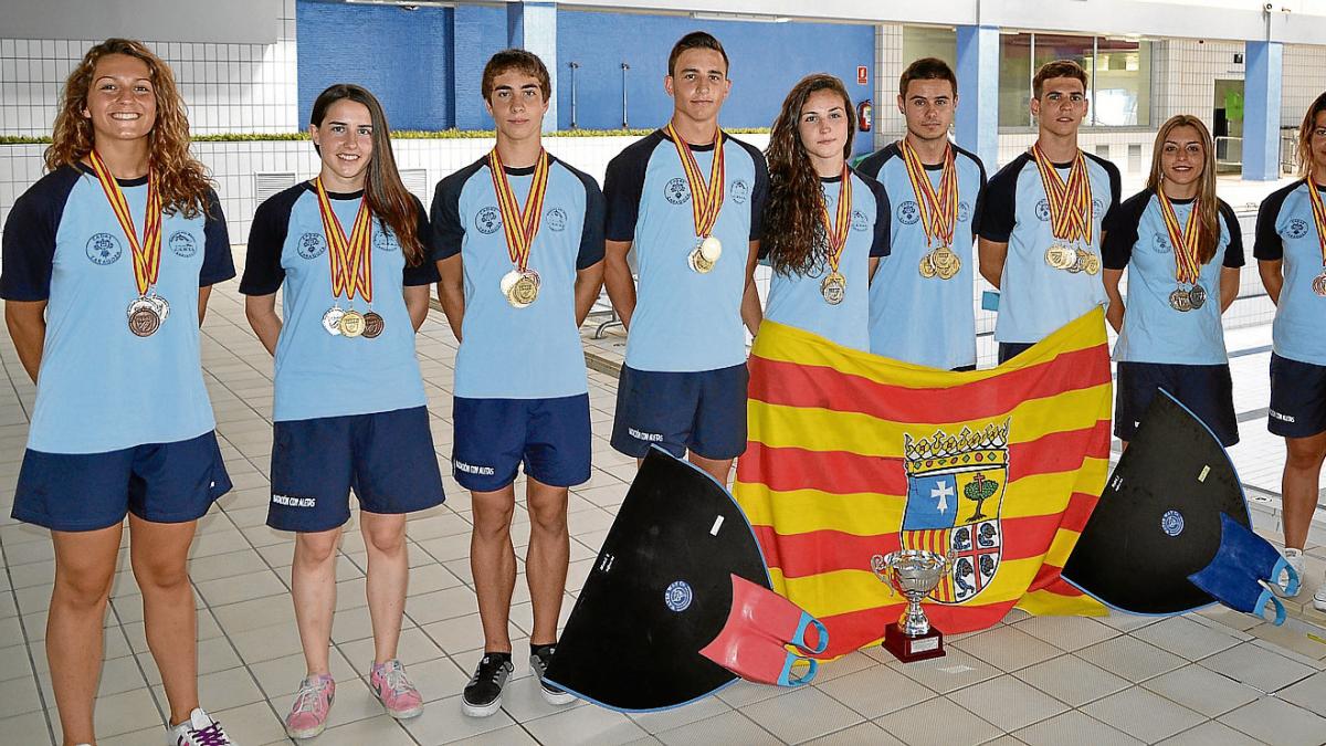 Los nadadores del Cadas, en lo más alto