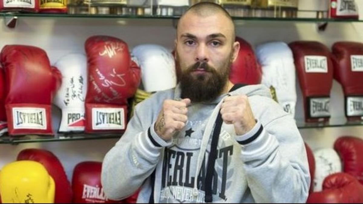 Muere un joven boxeador en Escocia tras un combate | Noticias de Más ... Muere un joven boxeador en Escocia tras un combate | Noticias de Más ...