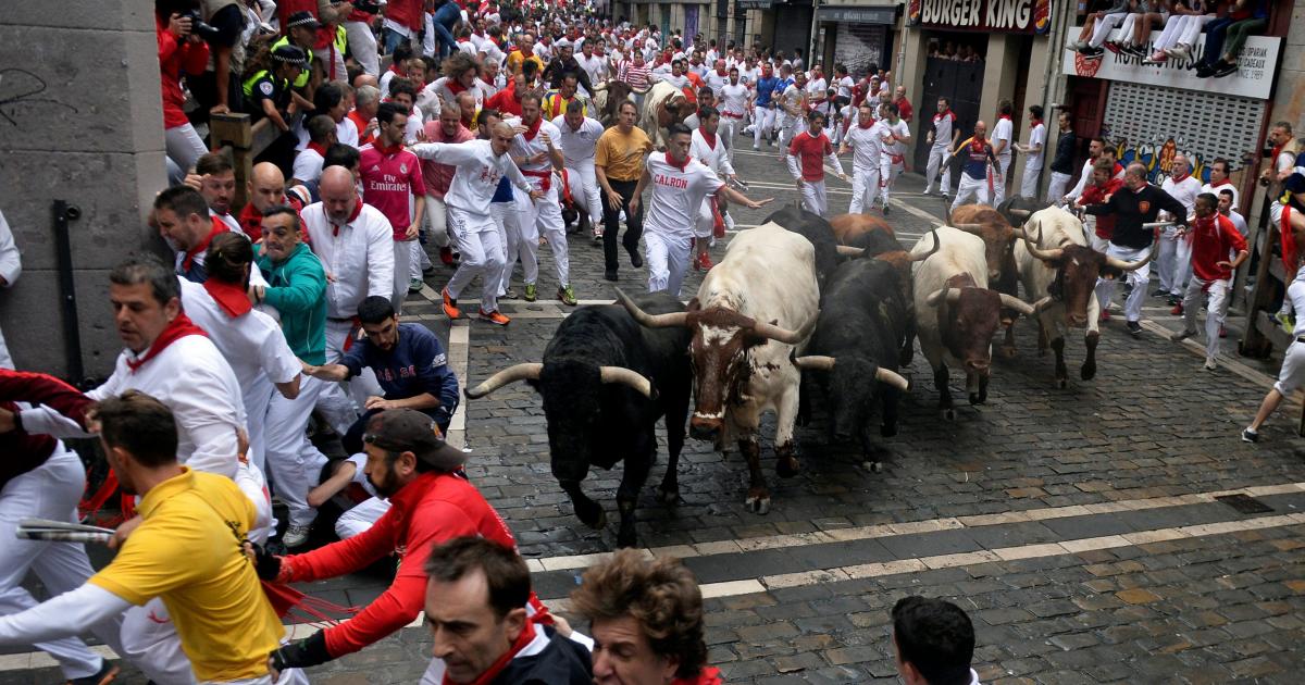 Rápido y emocionante cuarto encierro | Noticias de Sociedad en Heraldo.es