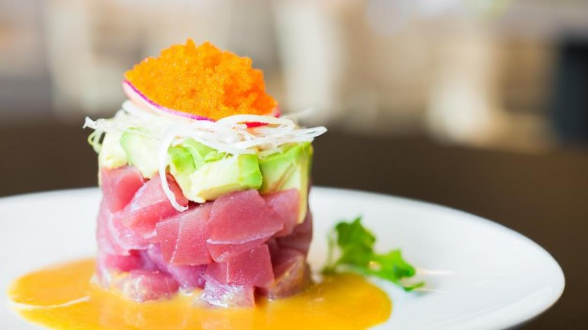 Comer alimentos crudos: ¿cuál es el riesgo para la salud?