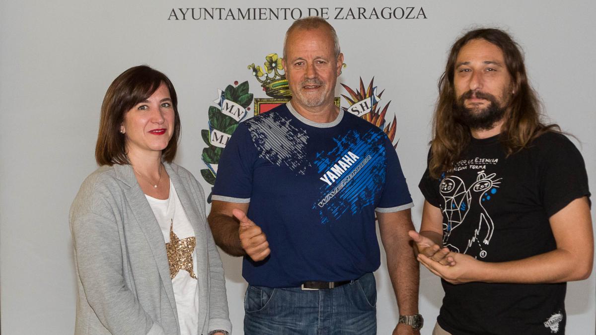 Juan Aloguín surca con su moto las aguas de China | Noticias de Más ...