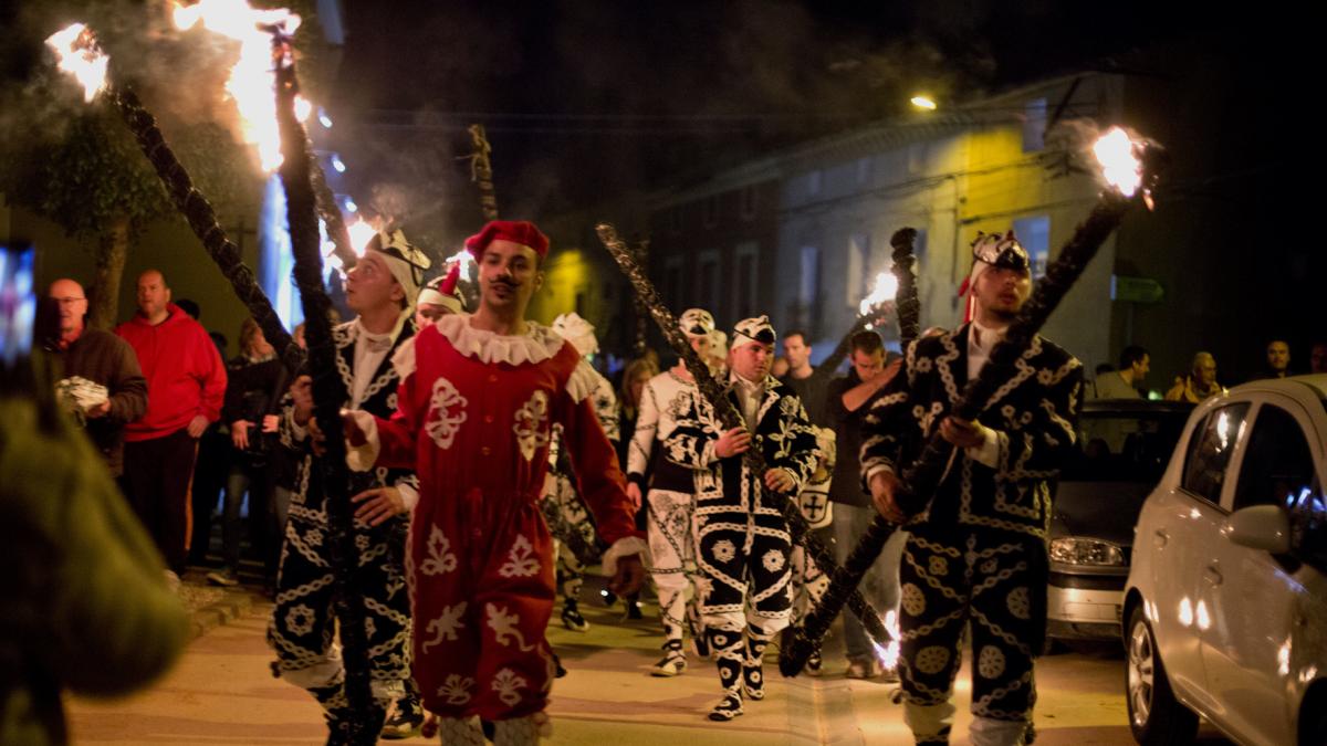 Imágenes de la Contradanza en Cetina