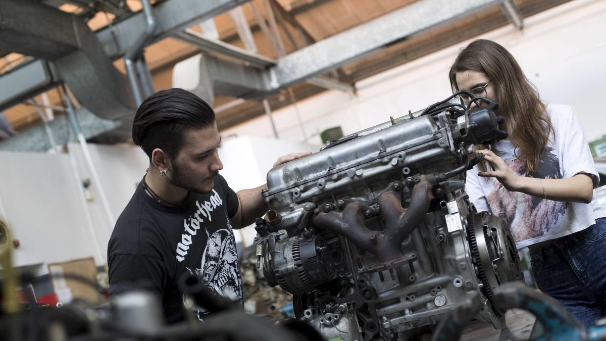 Se busca mecánico, electricista o electrónico, mejor si ha estudiado FP ...