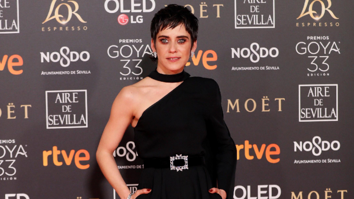 La actriz María León queda en libertad, investigada por atentado a la ...