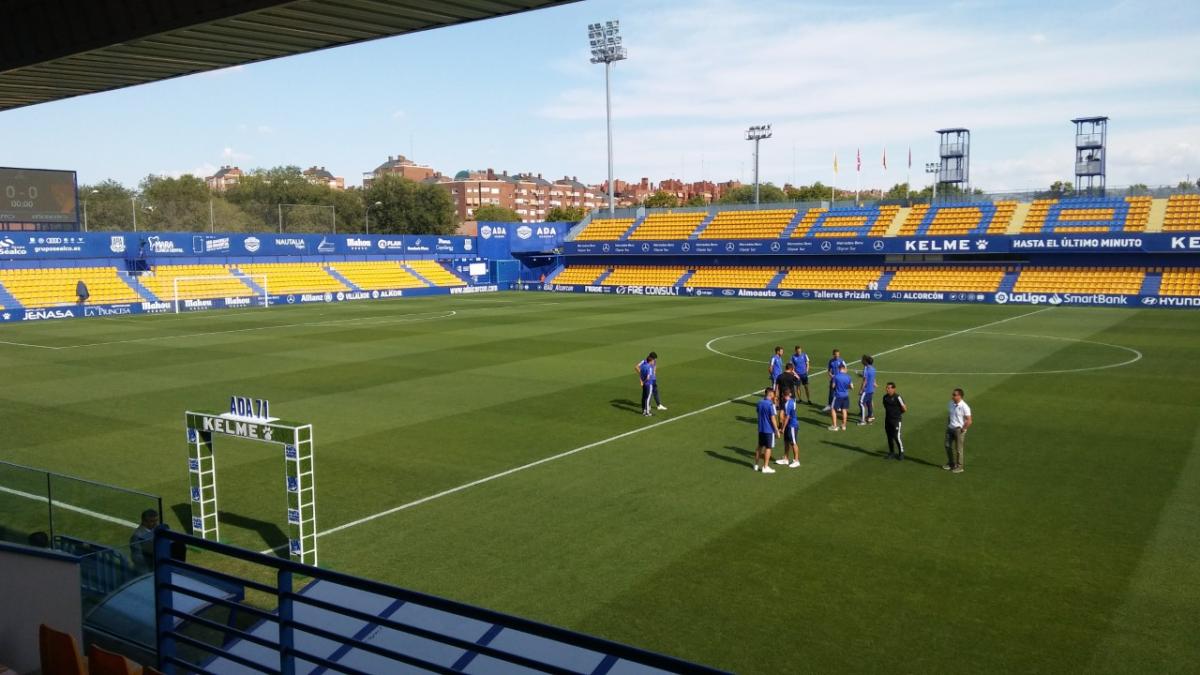 Lasure por Igbekeme, cambio táctico en el Real Zaragoza en Alcorcón