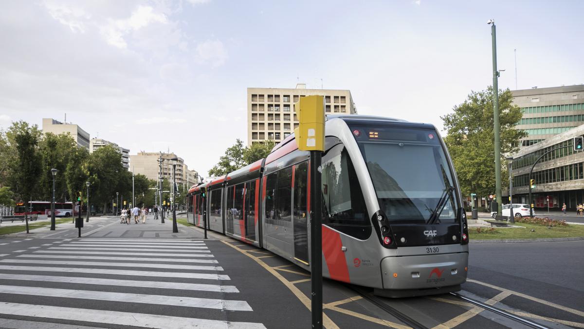El tranvía incorpora durante dos meses publicidad exterior como prueba ...