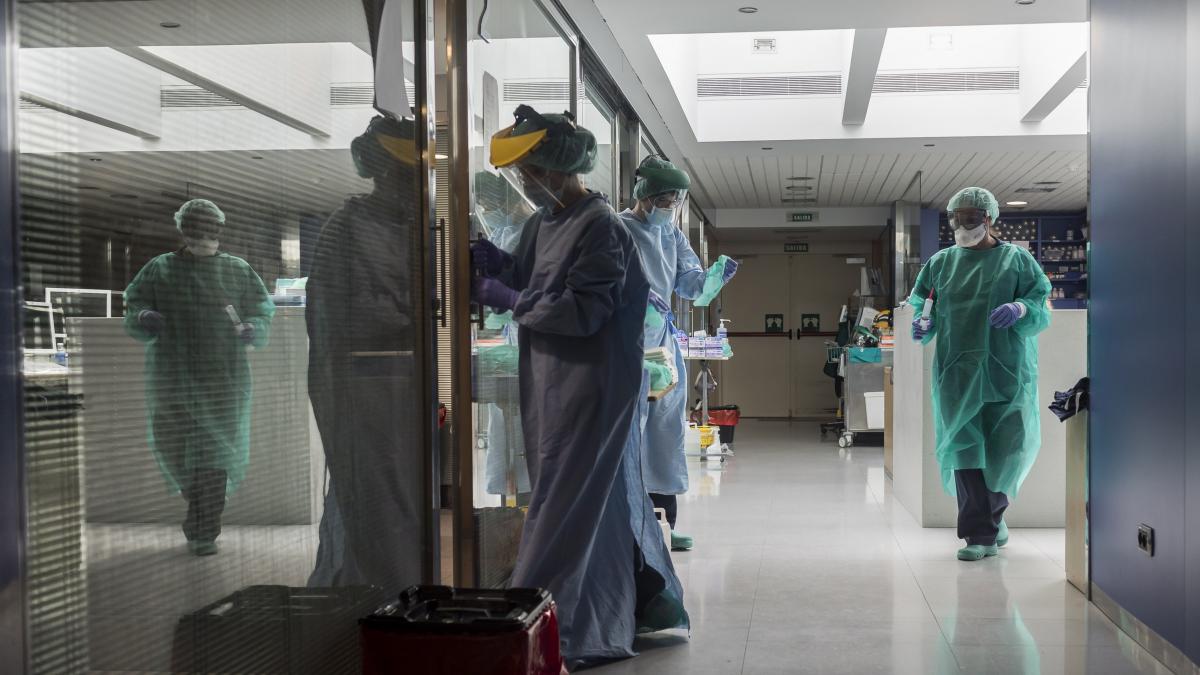 ¿Cómo deben ser las visitas de familiares a pacientes con coronavirus ...