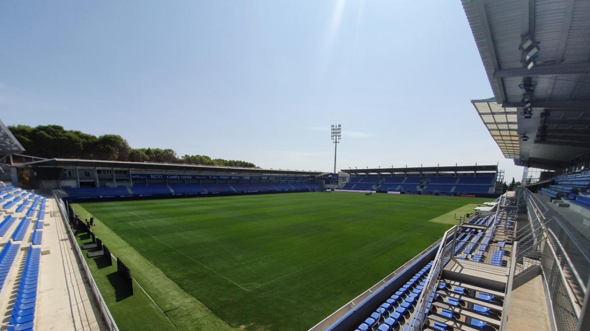 El Alcoraz se prepara para lucir bien en su regreso a Primera