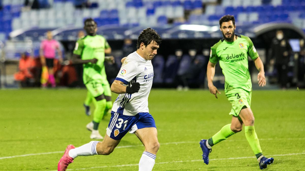 Iván Azón renueva automáticamente con el Real Zaragoza hasta 2024