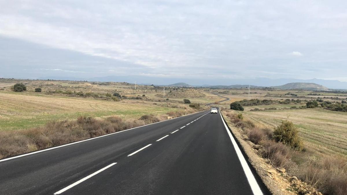 La DPZ termina las obras de mejora del firme de diez tramos de carreteras de las Cinco Villas
