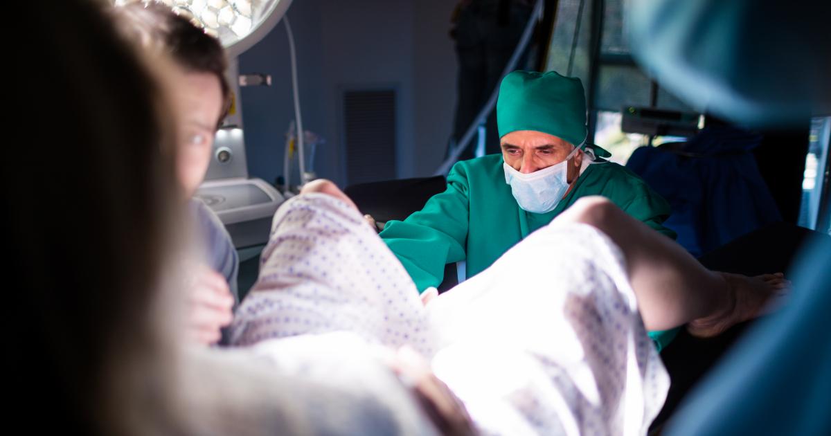 La OMS advierte del maltrato que sufren las mujeres en el parto e insta ...