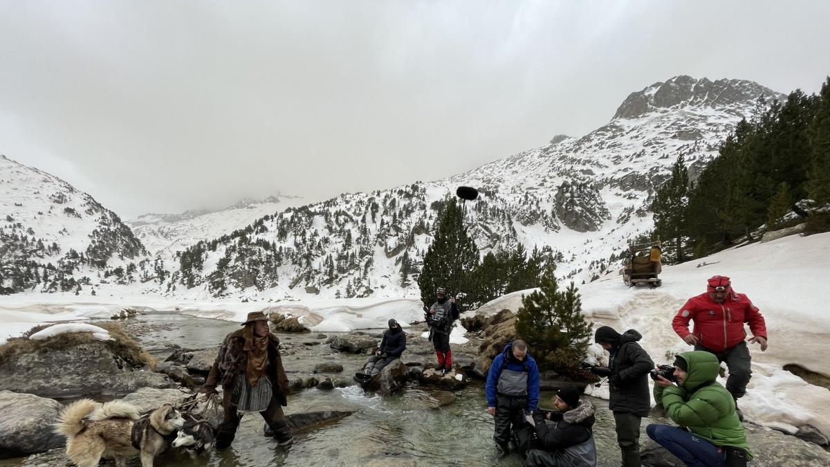 El rodaje de 'Sauerdogs' mantiene el idilio del Valle de Benasque con ...