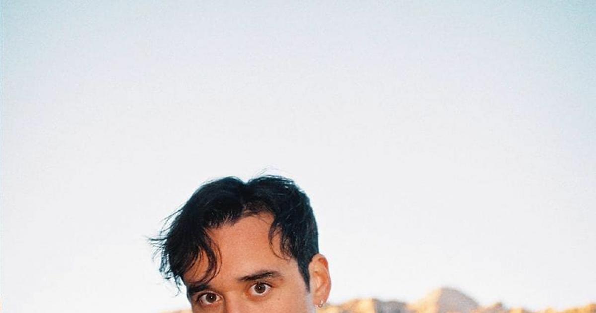 Johnny Garso, el músico que solo quiere ser joven para siempre