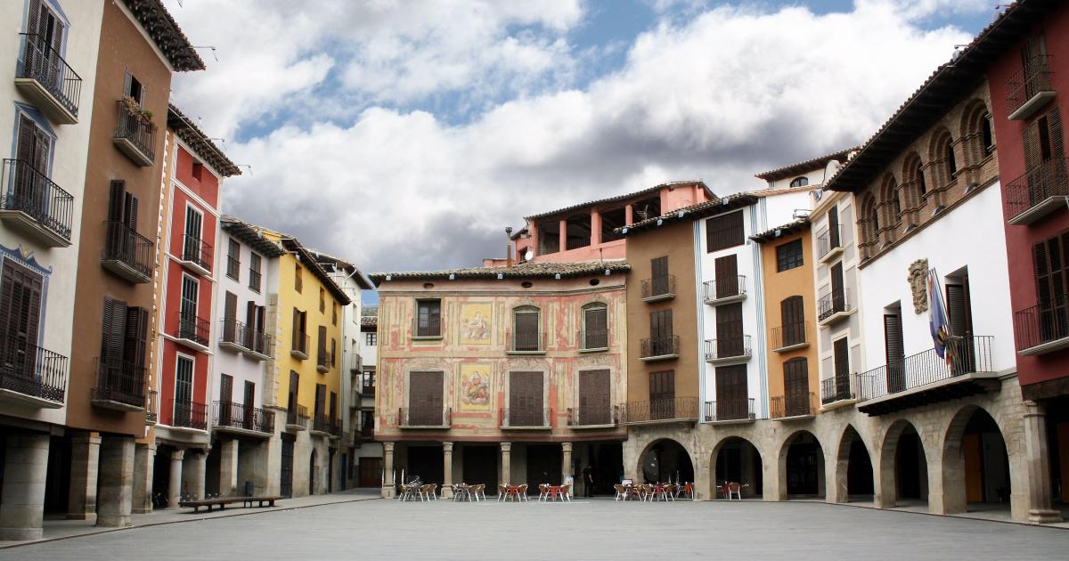 Graus renueva su imagen promocional con un especial protagonismo de sus ...