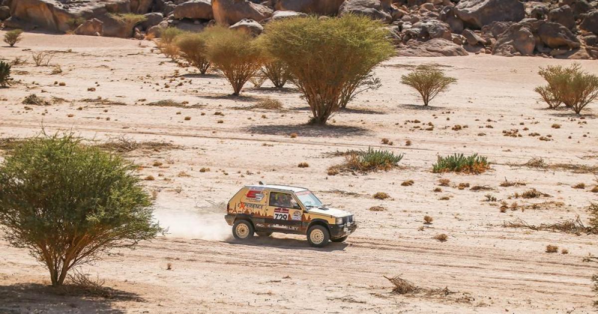 El madrileño Manuel Capelo, el primer piloto en acabar el Dakar con un ...