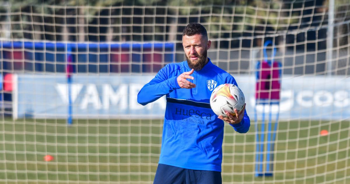 Timor ya entrena con sus nuevos compañeros de la SD Huesca