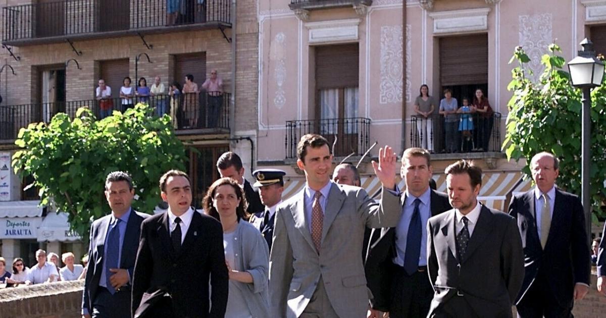 Foto: Así fue el primer viaje oficial de don Felipe de Borbón a Aragón ...