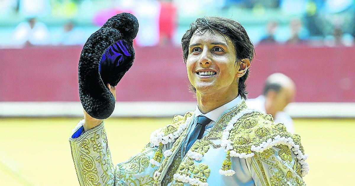 Roca Rey abandera el regreso de los toros a la histórica plaza de Tarazona