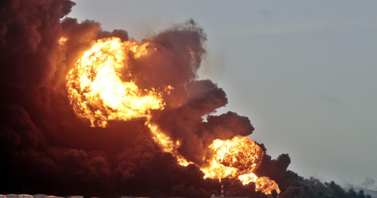 Fotos: explosión en la base de contenedores en la zona industrial de ...