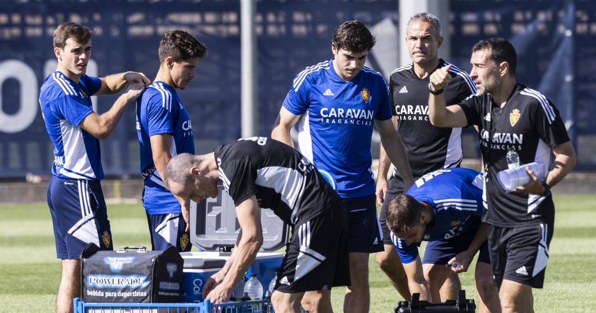 Iván Azón vuelve a entrenar con el grupo un mes y medio después