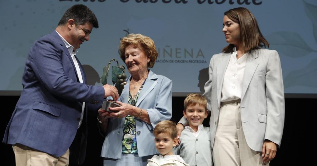 La D. O. Cariñena homenajea la "revolución vitivinícola" impulsada por ...