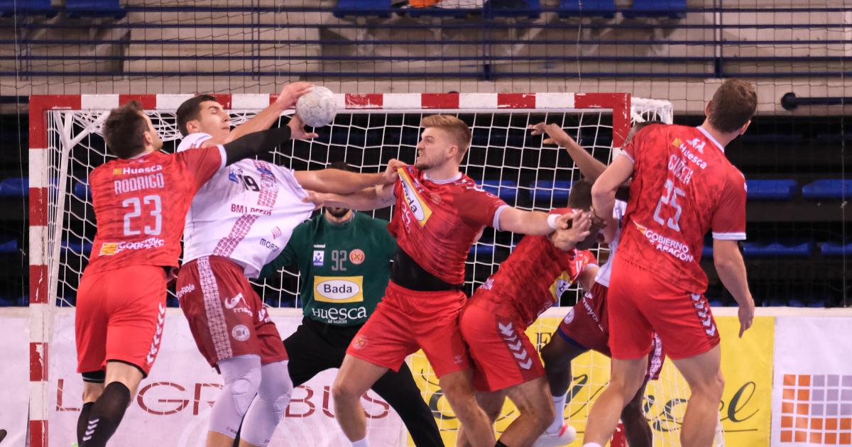 El Bada pelea hasta el final, pero paga sus errores en Logroño