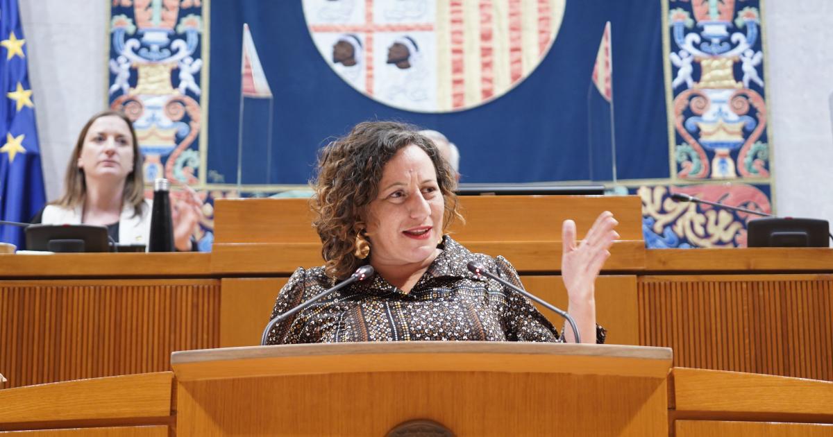 Podemos defiende que la labor de la directora del IAM "es modelo a ...