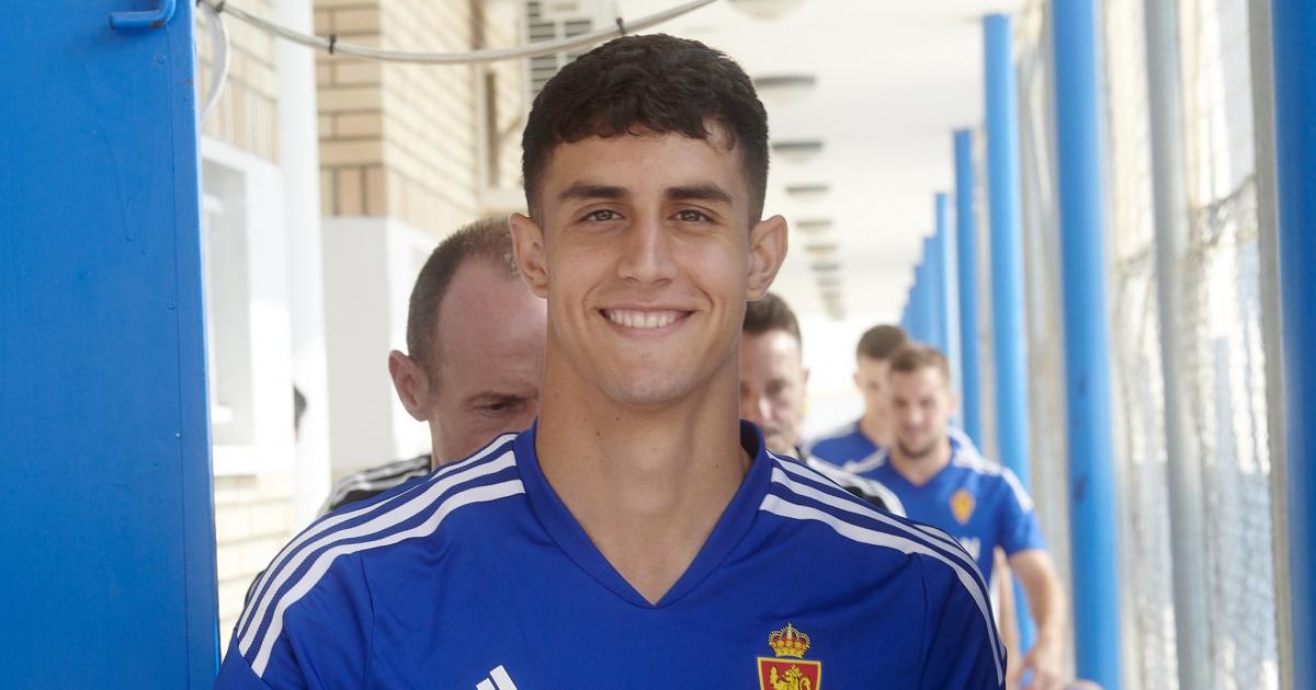 Marcos Luna renueva con el Real Zaragoza hasta 2026