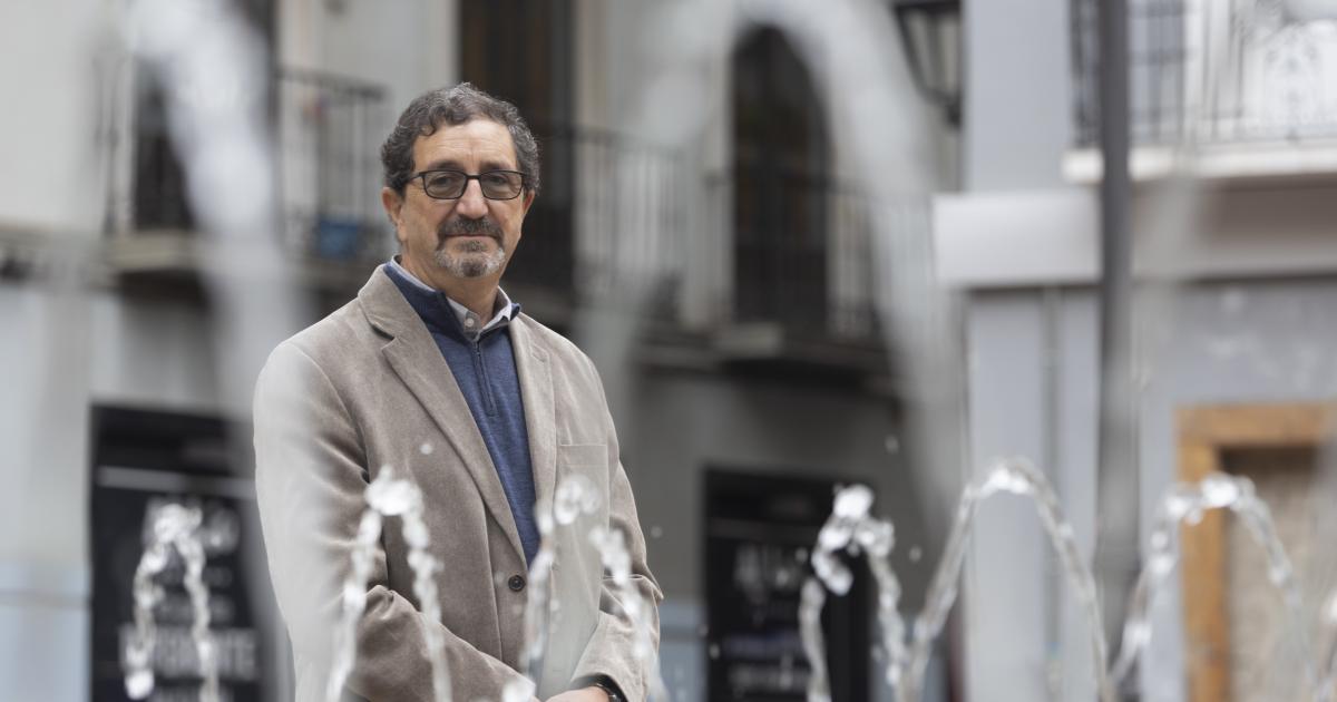 Javier Tomás Ruiz: "La inmensidad del océano pone coto a nuestro ...