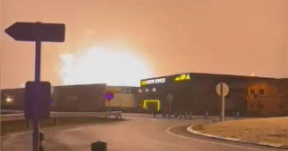 Potente explosión en una subestación eléctrica de La Puebla