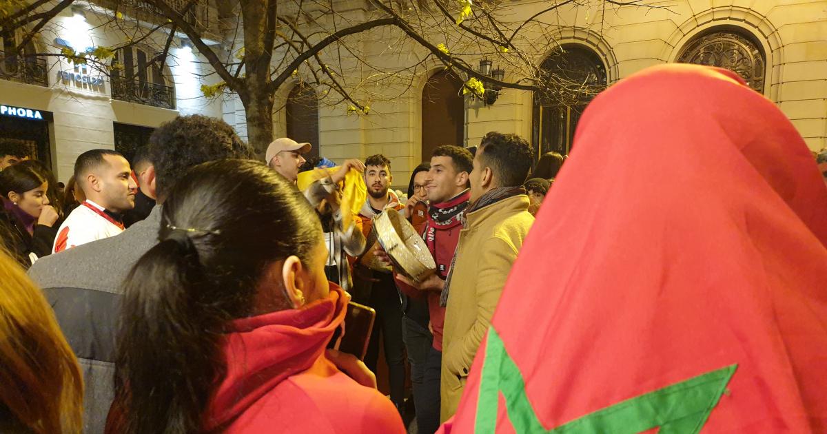 La comunidad marroquí festeja el triunfo frente a Portugal | Imágenes