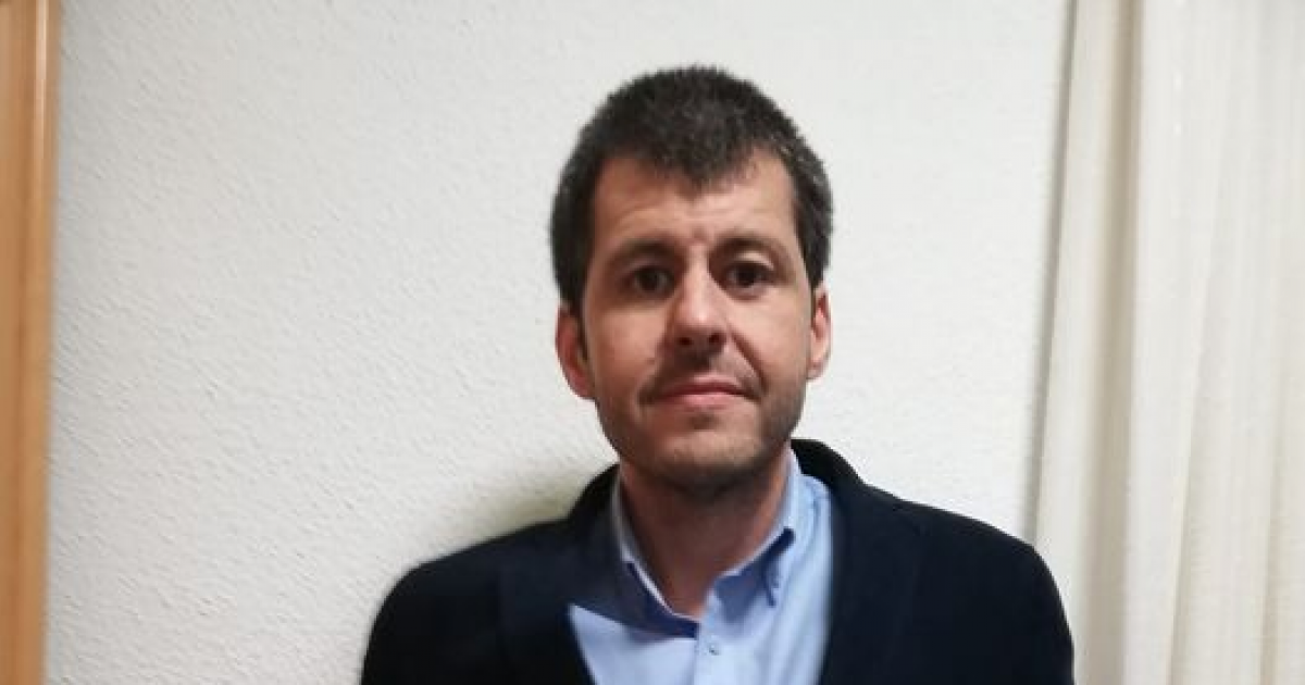 Manu Gálvez: “Es un relato cotidiano de un soñador que sufre de realidad”