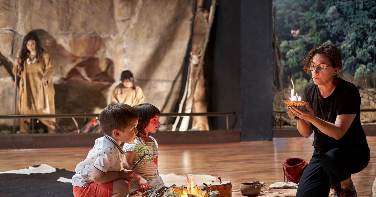 Comienzan las visitas a los abrigos y al centro de arte rupestre en Colungo