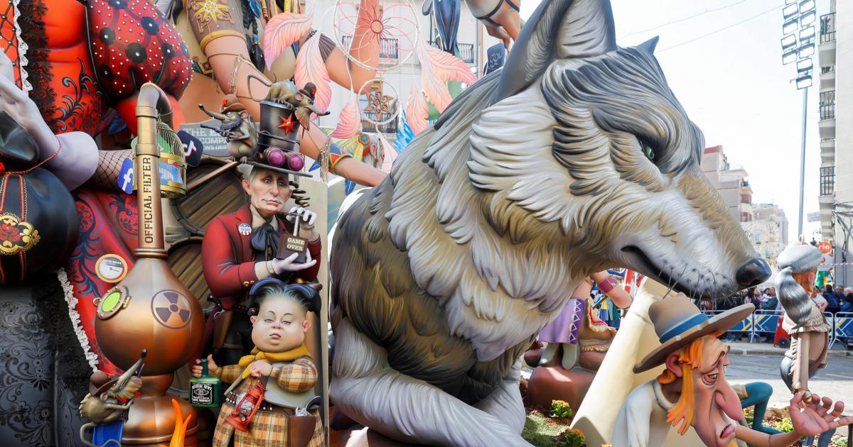 Shakira, Piqué, Felipe VI o Putin: fotos de los ninots más famosos de ...