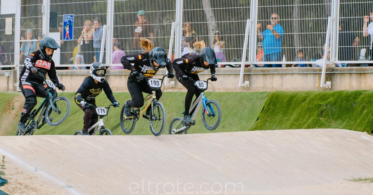 Diez aragoneses se dan cita en el Campeonato de España de BMX