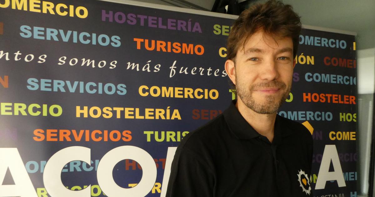 Luis Poch: "Aragón lo tiene todo para ser líder en cicloturismo en España"