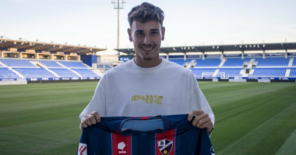 Hugo Vallejo ya se entrena con la SD Huesca y firma hasta 2025