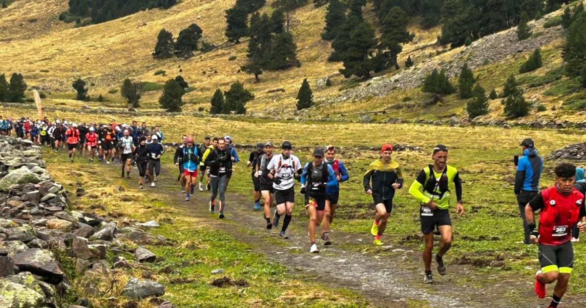 Cerca de 500 corredores desafían a la climatología para completar la ...