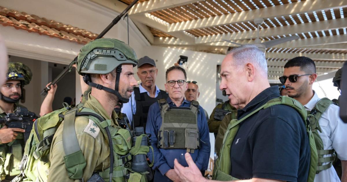 Netanyahu visita por primera vez los kibutz de Beeri y Kfar Azza en ...