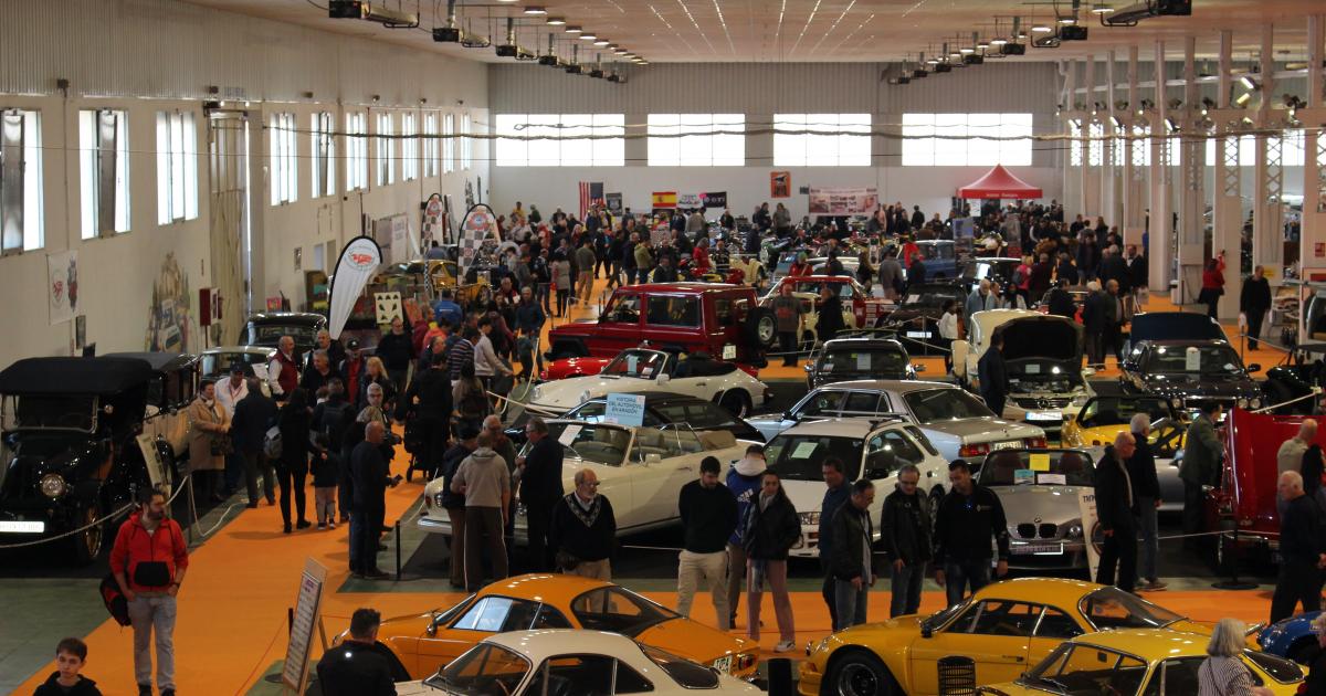 La Feria del Vehículo Clásico de Alcañiz congrega a 7.500 personas